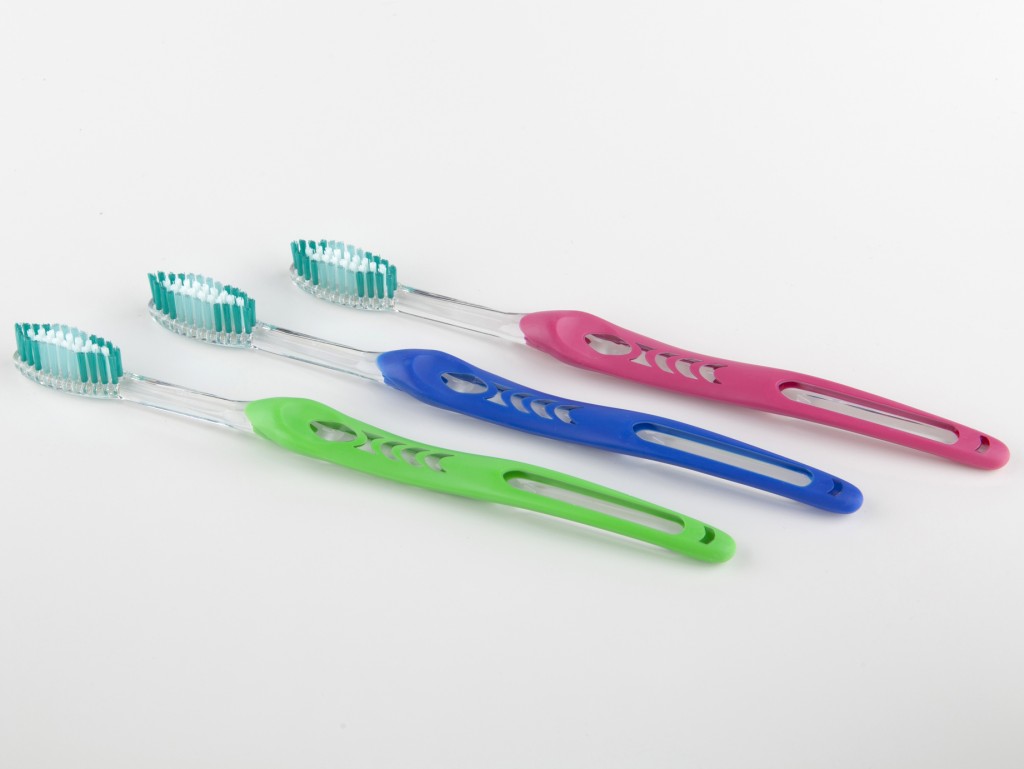 Do our toothbrushes harbour bacteria? - Willows Dentistry